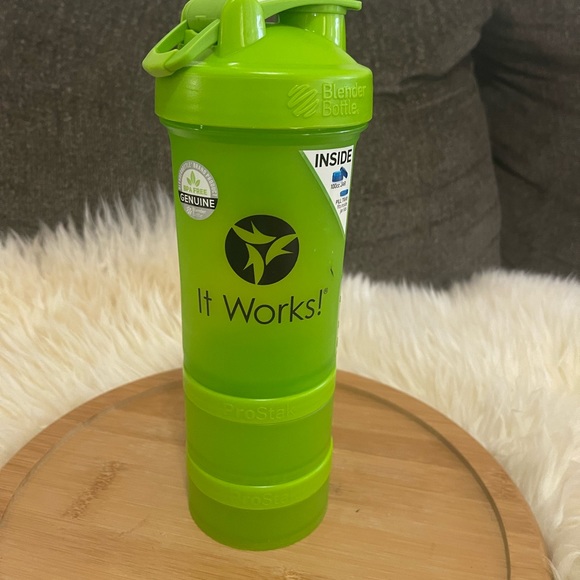 Kitchen | It Works Blander Bottle Brand New | Poshmark